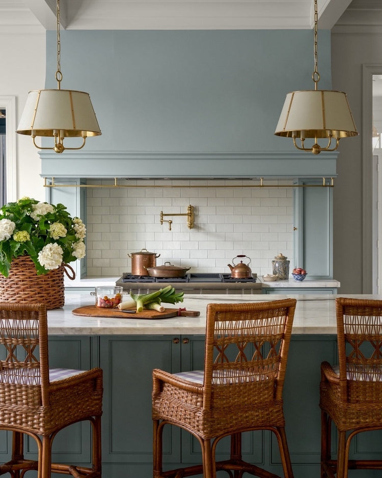 15 Rich and Polished Old Money Kitchen Ideas for 2025 – DreamBundles