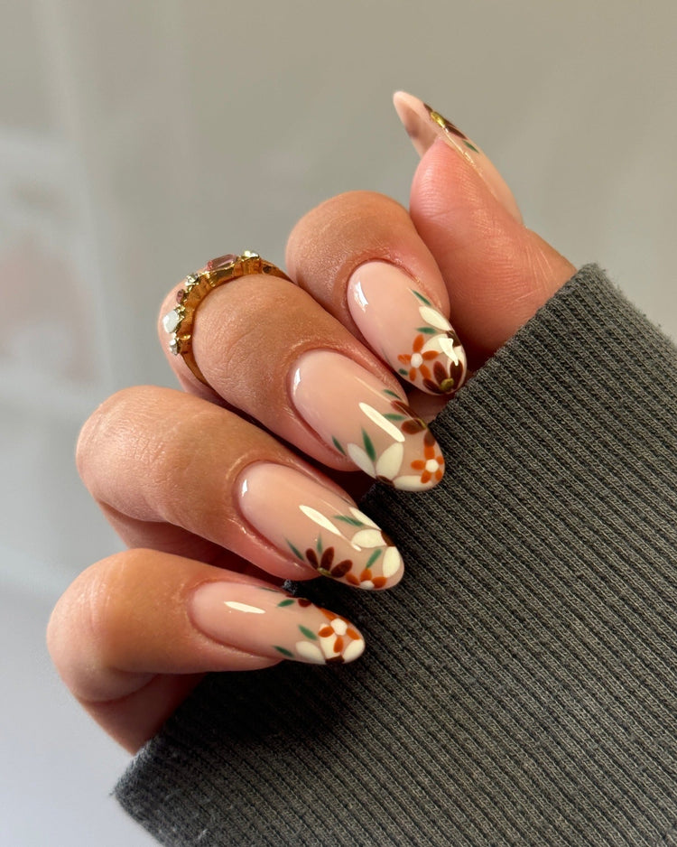 15 Elegant Simple Fall Nail Ideas for a Seasonal Vibe – DreamBundles