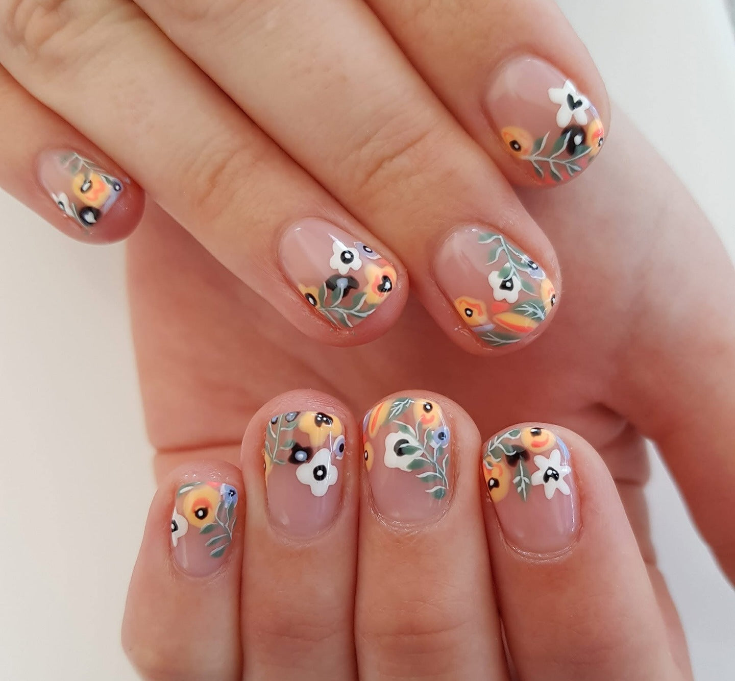 15 Best Short Nail Ideas for Summer 2026 – DreamBundles
