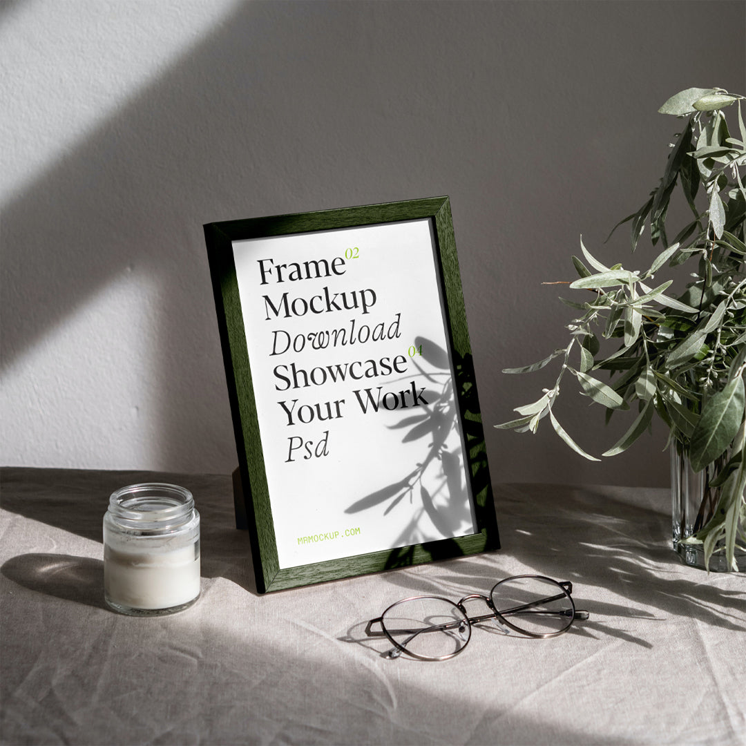 Free Frame Mockups – DreamBundles